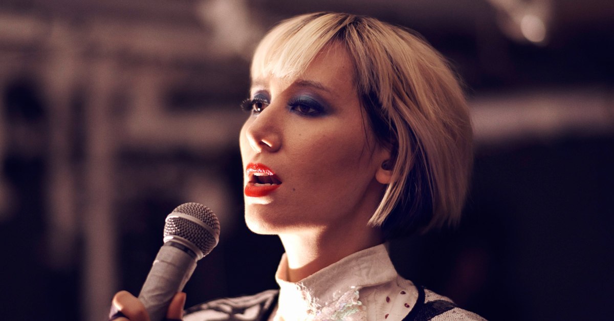 Karen O hizo una canción para el doodle del día de Google