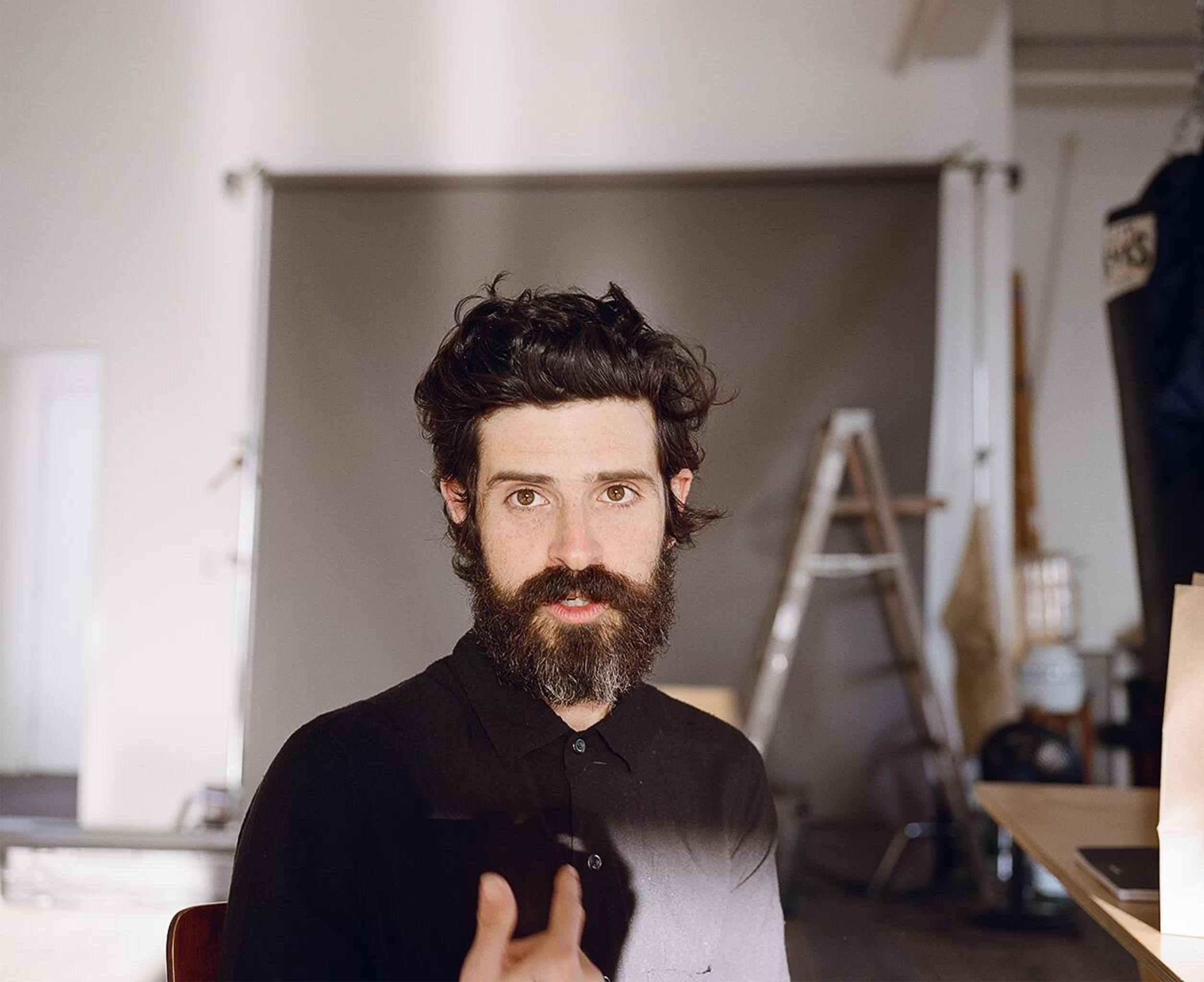 ¡Devendra Banhart lanzará su primer poemario en abril!