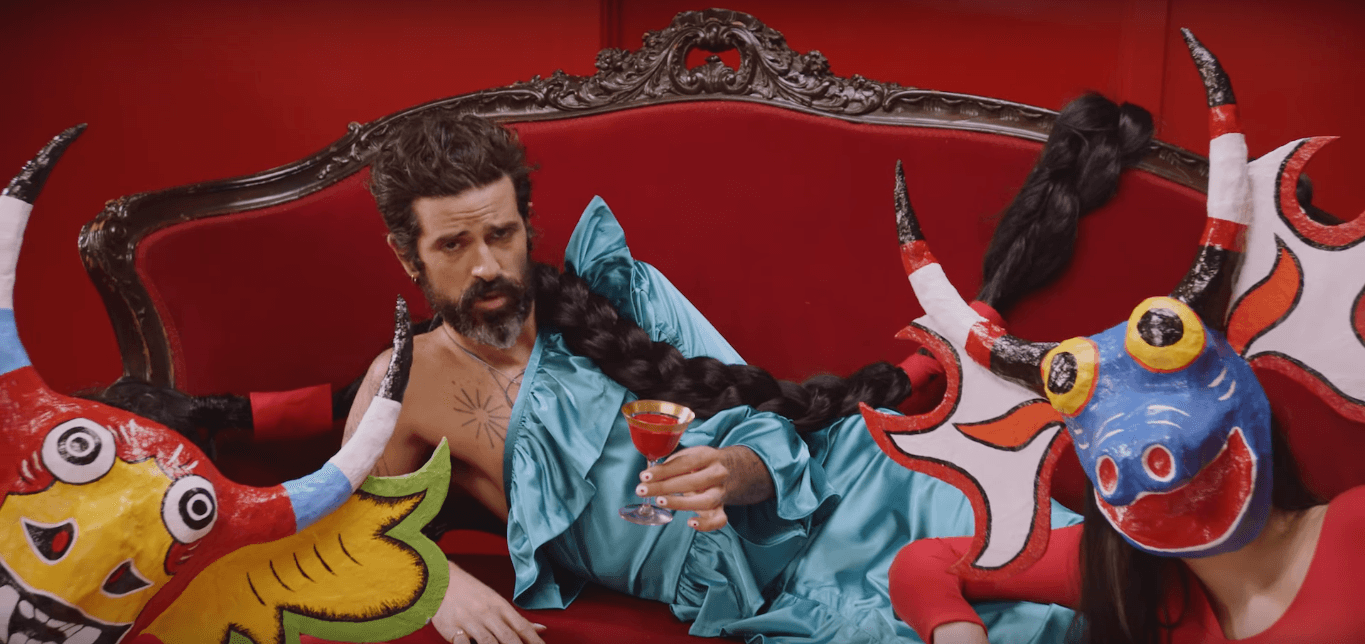 Devendra Banhart anuncia nuevo álbum y comparte su primer sencillo