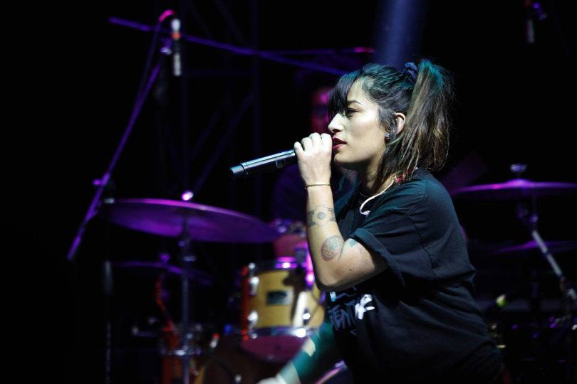 Ana Tijoux lanza "Cacerolazo", tema sobre las protestas en Chile