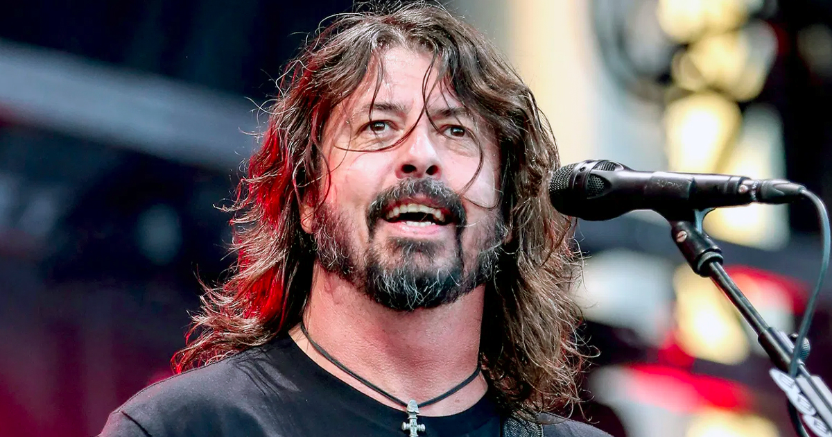 Dave Grohl dice que no todo el nuevo disco de Foo Fighters" suena a ...