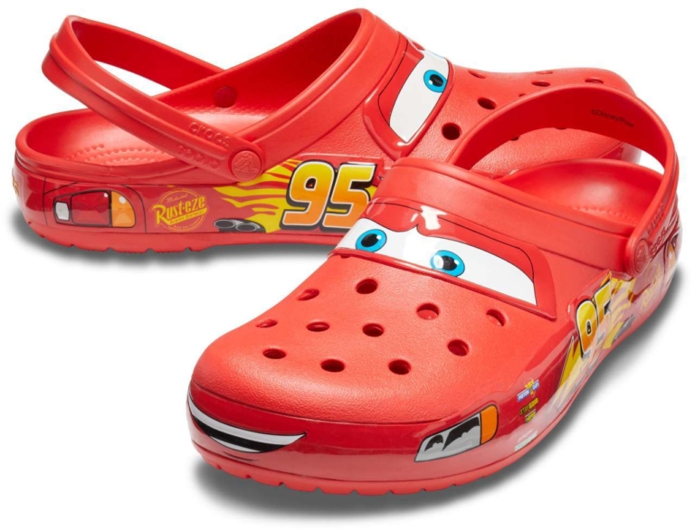 Crocs x Cars: Dónde comprar el modelo de "Rayo McQueen"