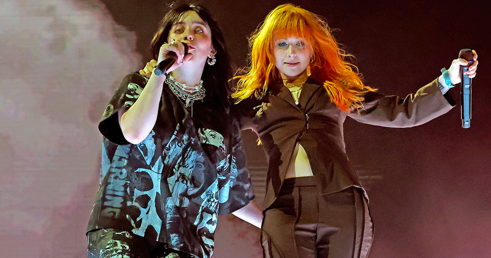 Billie Eilish y Hayley Williams cantan juntas en Coachella 2022