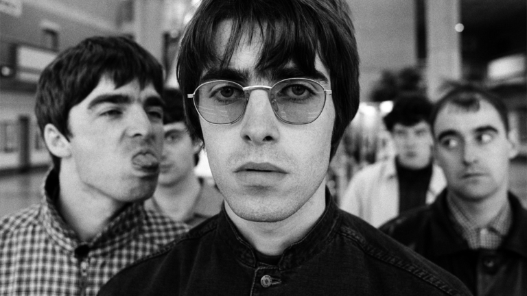 La historia y significado de "Supersonic", el legendario himno de Oasis ...