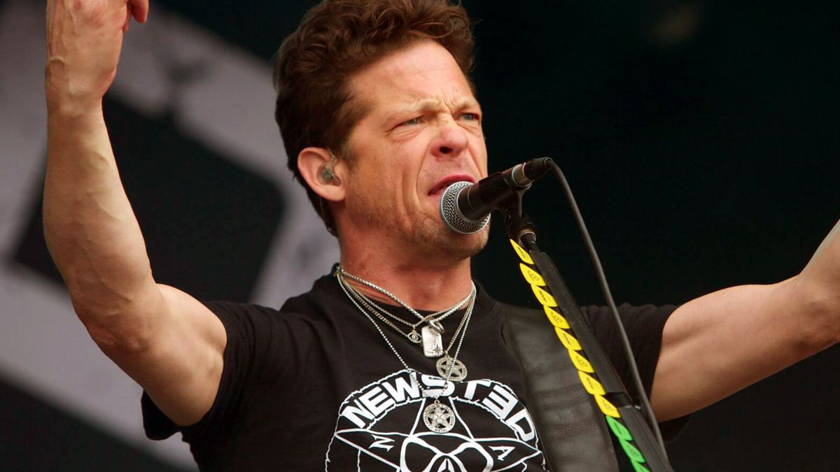 Jason Newsted regresa con su banda 'Newsted' tras 10 años de ausencia